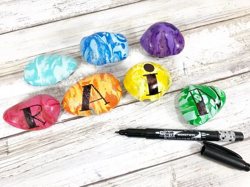Paint Pour Rainbow Rocks in 15 Minutes