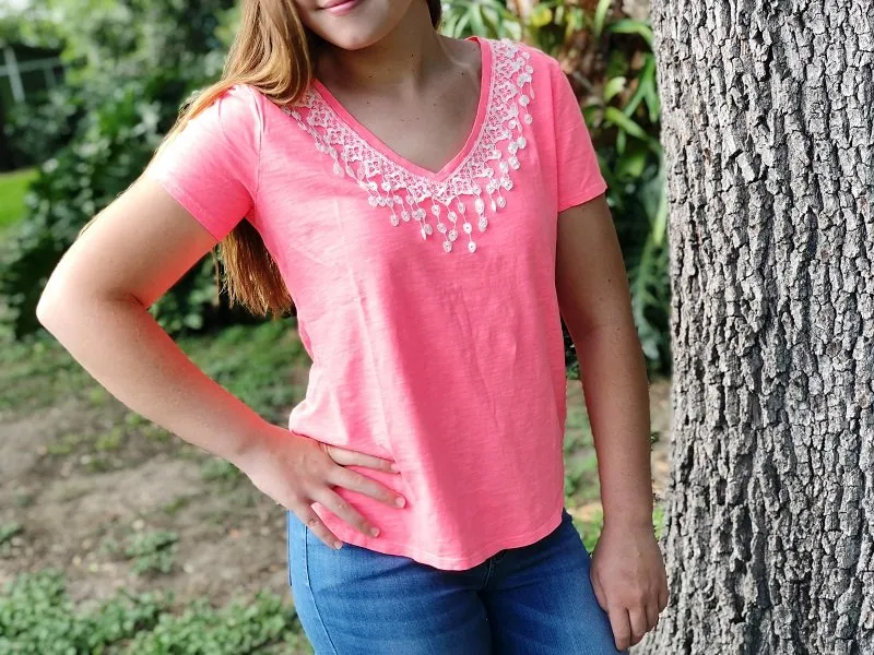 Upcycled Farmhouse Chic Lamp with Ric-Rac