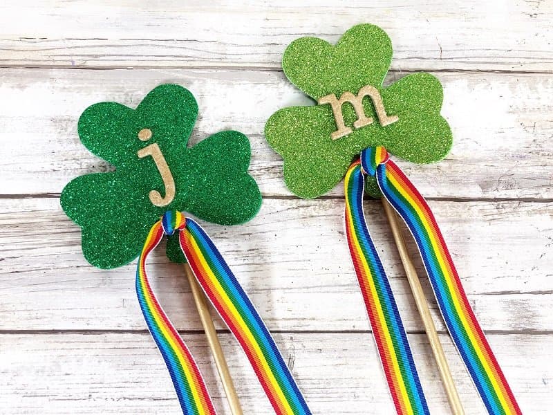 5 Minute Dollar Tree Shamrock Wands