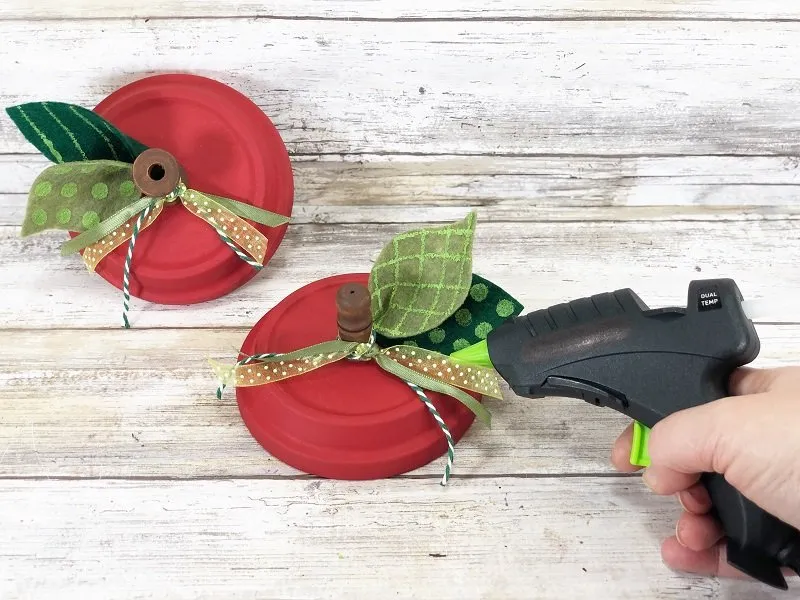 Easy Clay Pot Apple for Teacher