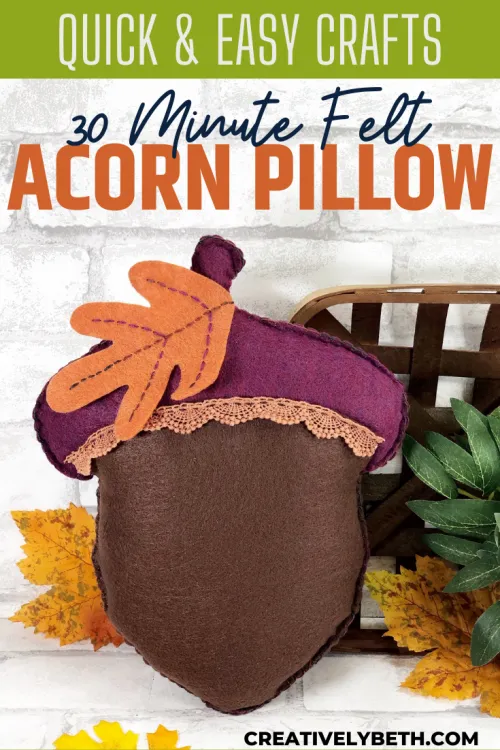 How to DIY the Easiest Autumn Acorn Pillow