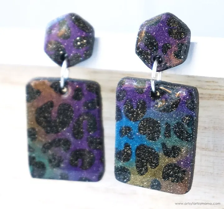 DIY Stenciled Floral Tray with Ikonart Stencil Kit