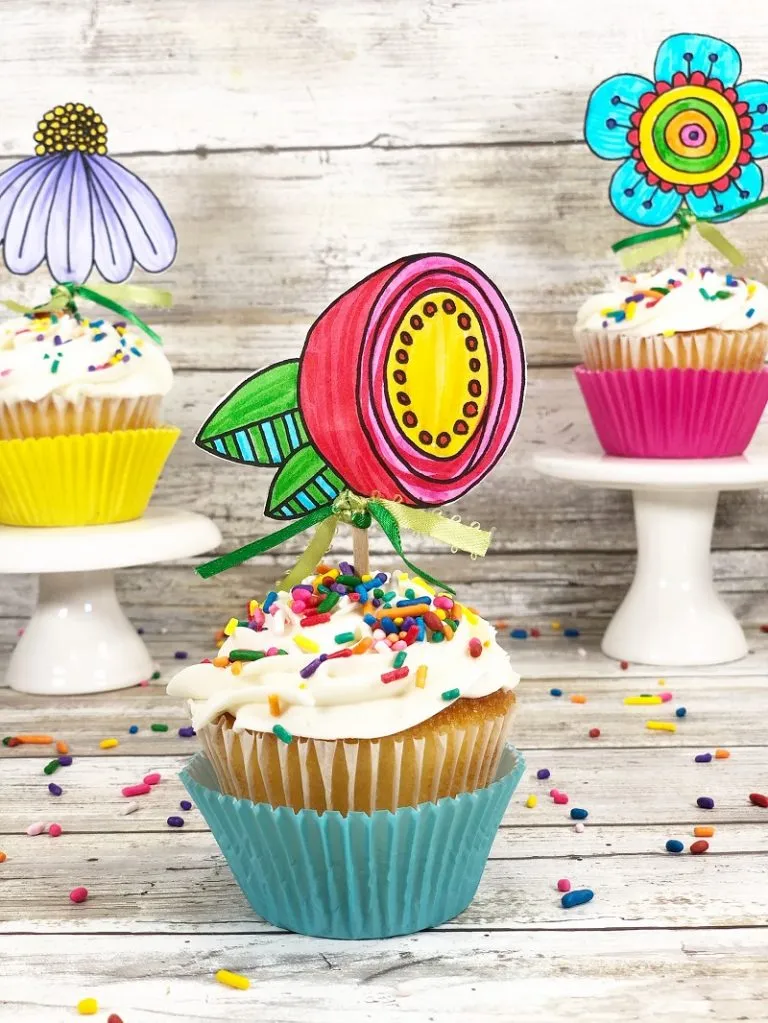 Doodle Flower Cupcake Toppers with a FREE Printable