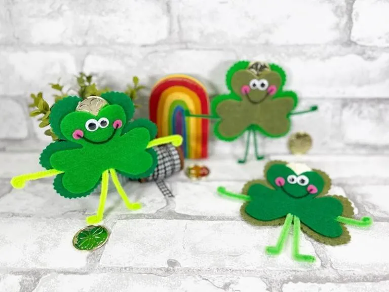 Felt Shamrock Pocket People