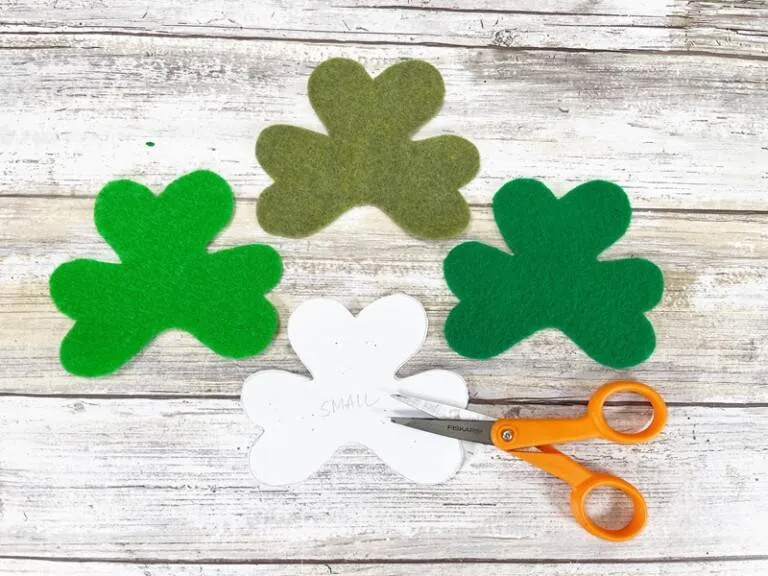 Felt Shamrock Pocket People