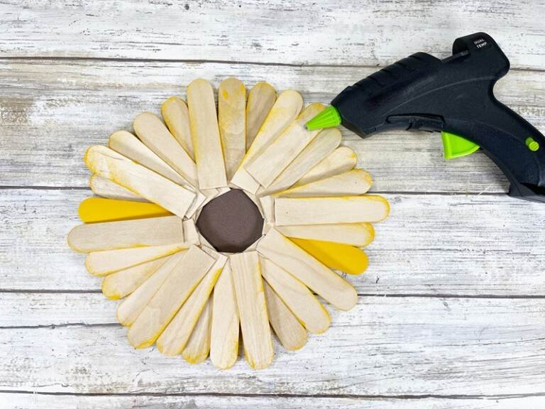 DIY Craft Stick Sunflower