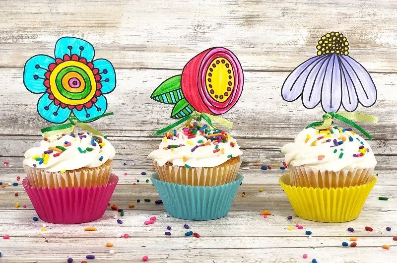 Doodle Flower Cupcake Toppers with a FREE Printable