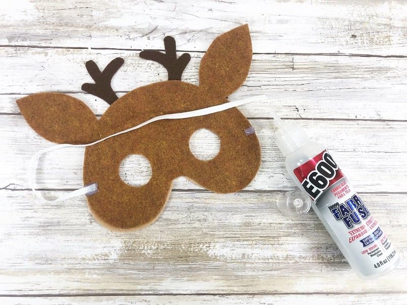 Woodland Deer Felt Mask an Easy No-Sew DIY
