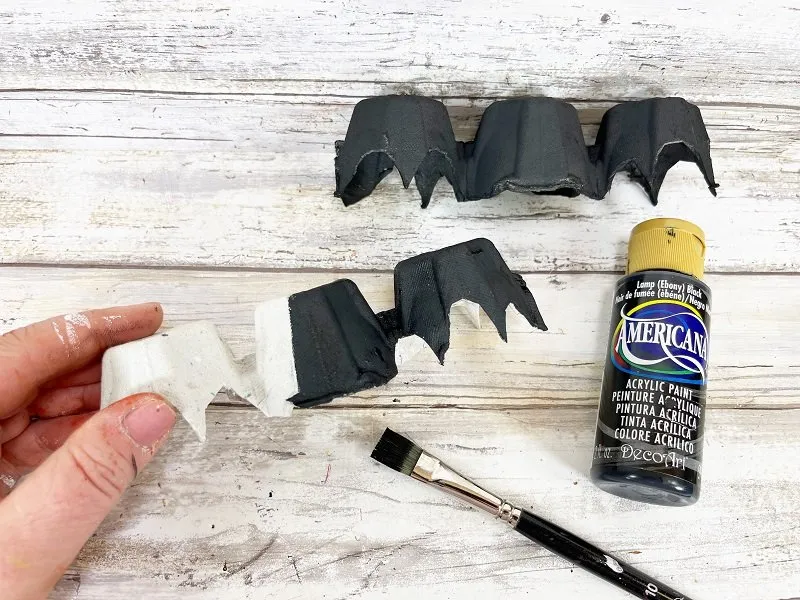 Recycled Egg Carton Bats for Halloween Party FUN!