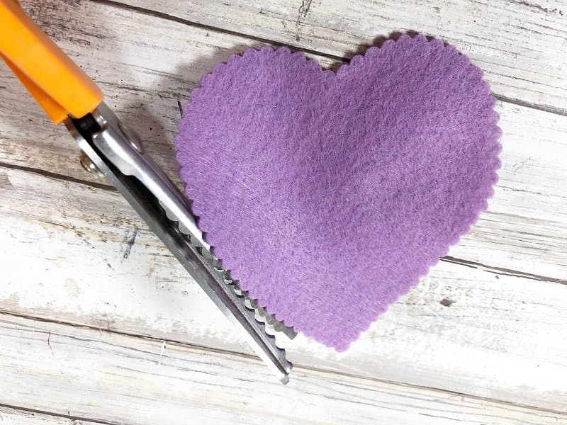 Dollar Tree Craft Felt Heart Pocket People