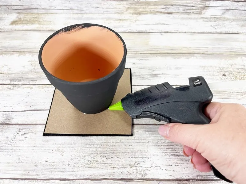 Dollar Tree Craft Clay Pot Graduation Cap