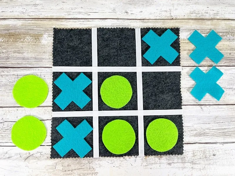 15 Minute Felt Tic Tac Toe Game