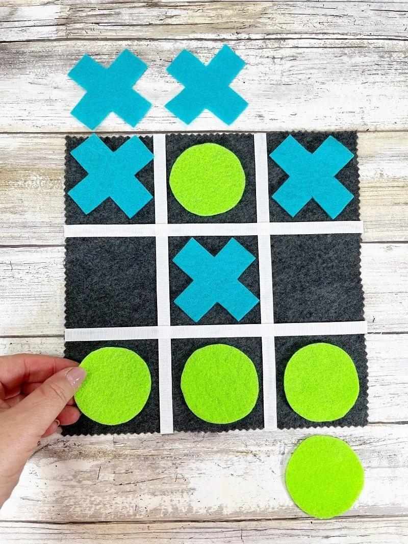 15 Minute Felt Tic Tac Toe Game