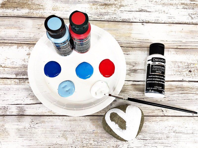 Patriotic Painted Rocks to Celebrate America