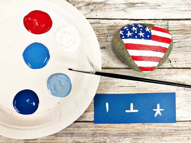 Patriotic Painted Rocks to Celebrate America