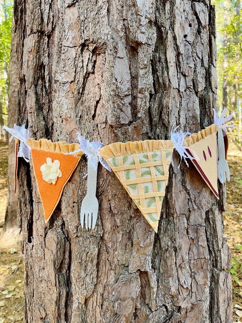 DIY Thanksgiving Pie Banner with Kunin Felt