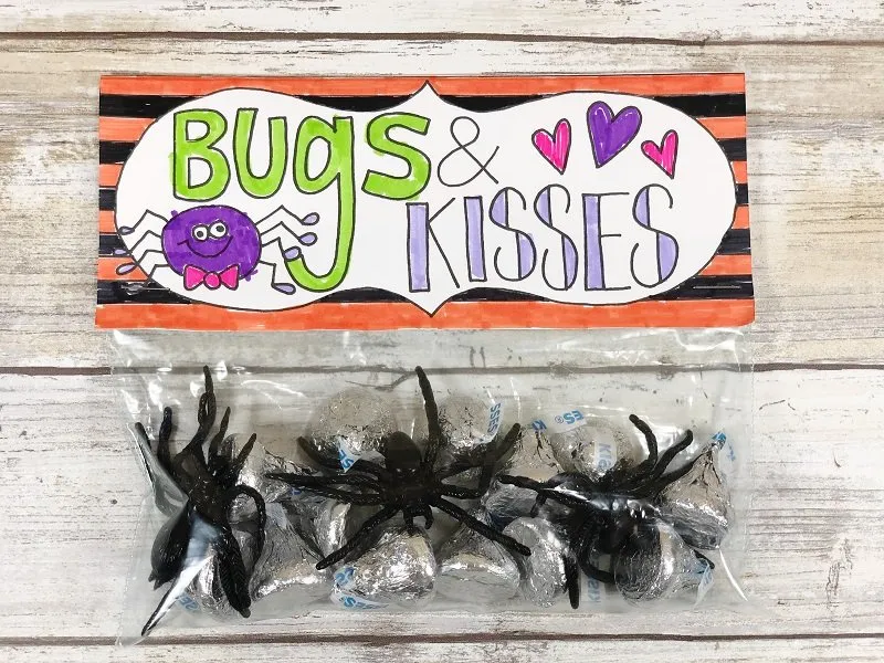 Bugs & Kisses Halloween Treat Topper + Free Printable