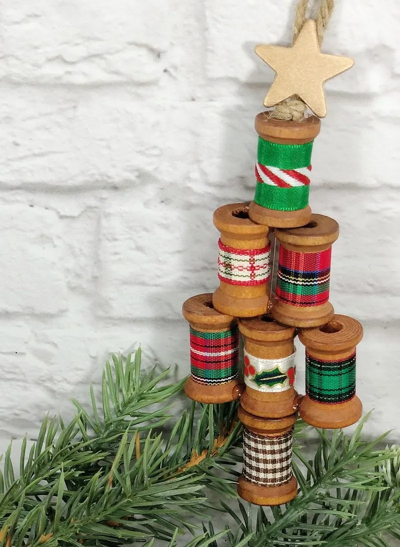 DIY Wooden Spool Christmas Tree Ornament Craft