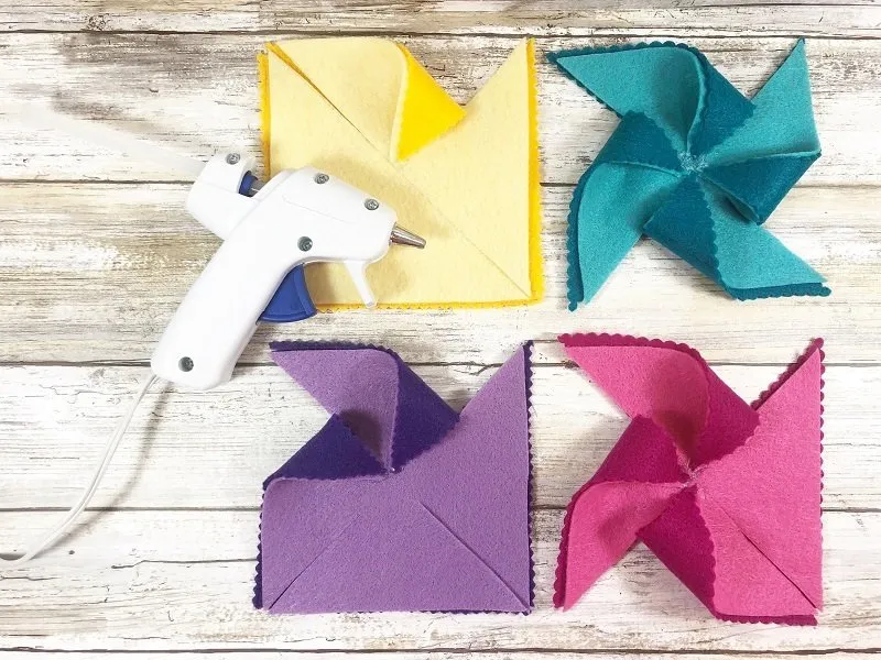 Colorful Pinwheels for Summer let's Craft with the Kiddos
