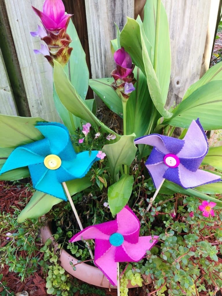 Colorful Pinwheels for Summer let's Craft with the Kiddos