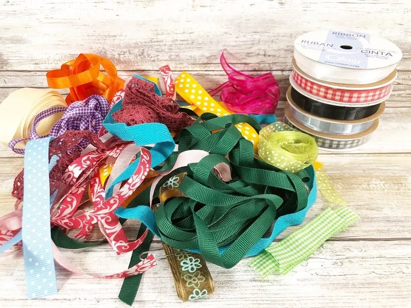 Rainbow Ribbon Turkey Decorations for Thanksgiving