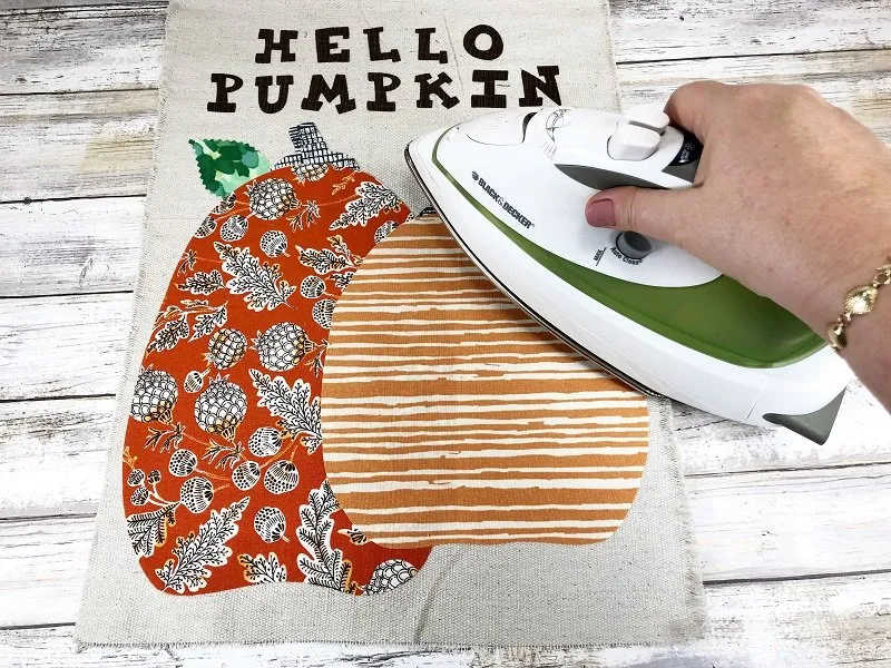 DIY Fall Pumpkin Flag with Therm-O-Web Adhesives