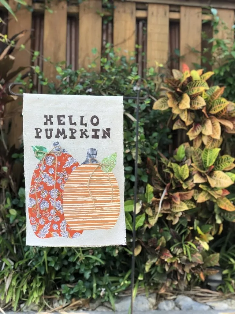 DIY Fall Pumpkin Flag with Therm-O-Web Adhesives