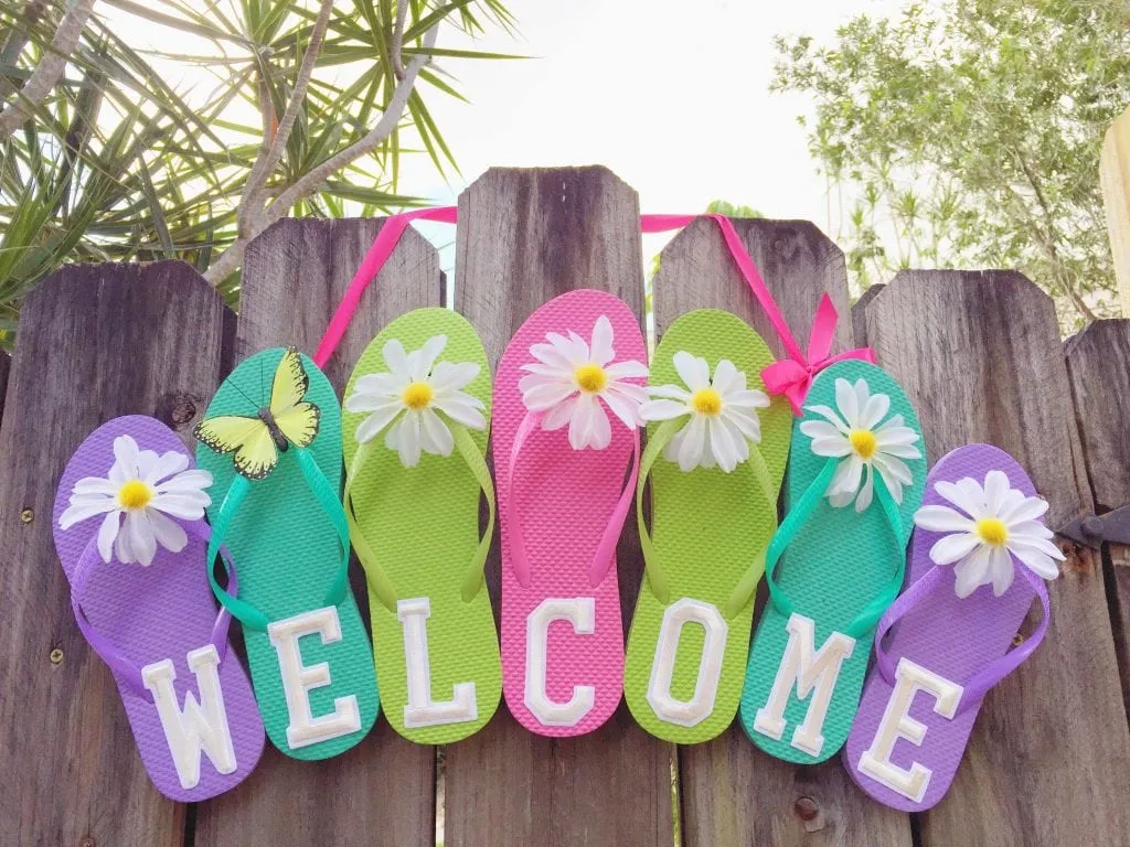 Dollar Tree Upcycled Flip Flop Welcome Sign