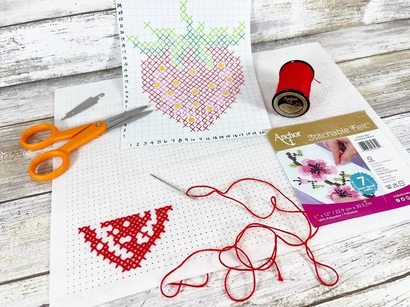 Strawberry Cross Stitch Pattern Free Printable Stitch Red Creatively ...