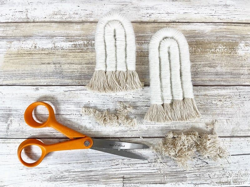 DIY Macrame Ghosts with Red Heart Yarn