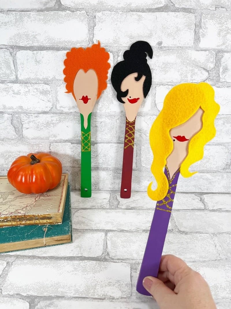 Sanderson Sisters Spoons a Hocus Pocus Craft