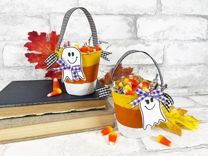 Free Printable Ghost Tags for Candy Corn Treat Cups