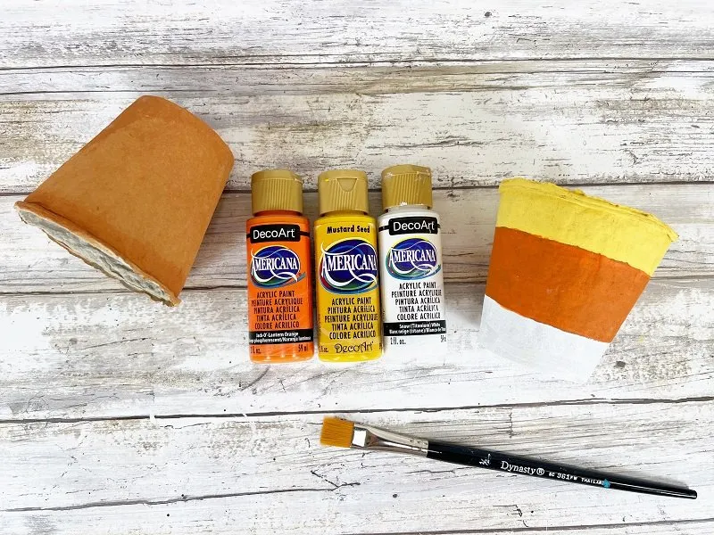 Free Printable Ghost Tags for Candy Corn Treat Cups