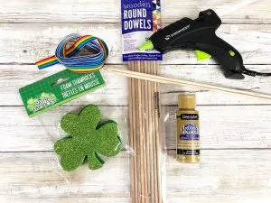 5 Minute Dollar Tree Shamrock Wands