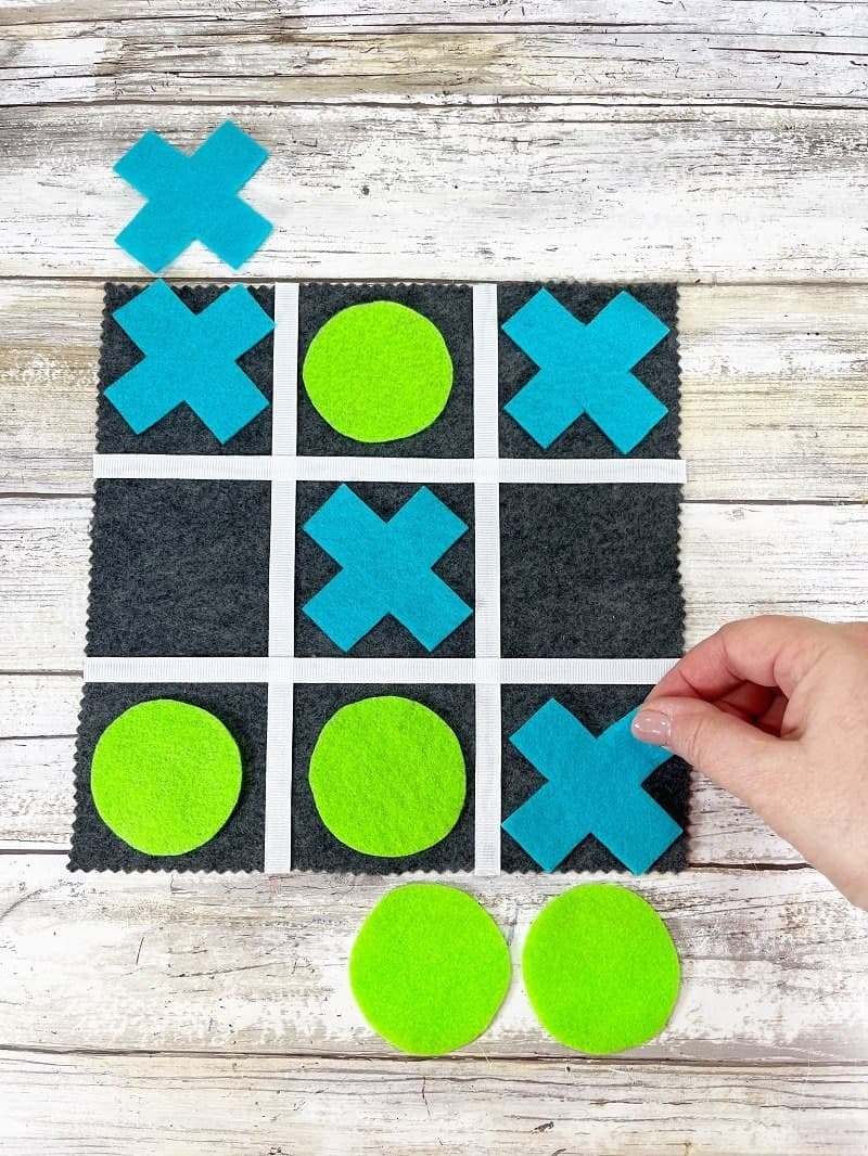 15 Minute Felt Tic Tac Toe Game