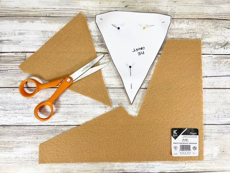 DIY Thanksgiving Pie Banner with Kunin Felt