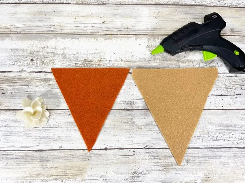 DIY Thanksgiving Pie Banner with Kunin Felt