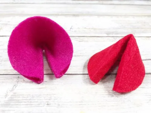 15 Minute Felt Fortune Cookies